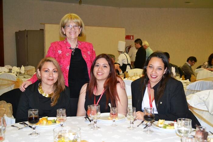 Cena inauguración simposio internacional sobre investigación en cáncer ...