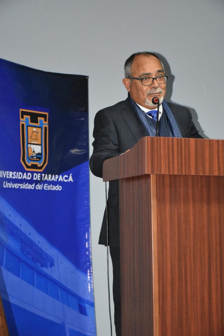 Con masiva asistencia destacado abogado José Luis Cea Egaña dicta clase ...